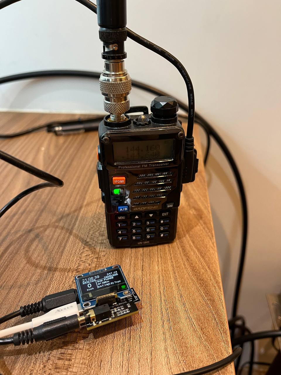 APRS A3 追蹤器開箱 :: 八雲